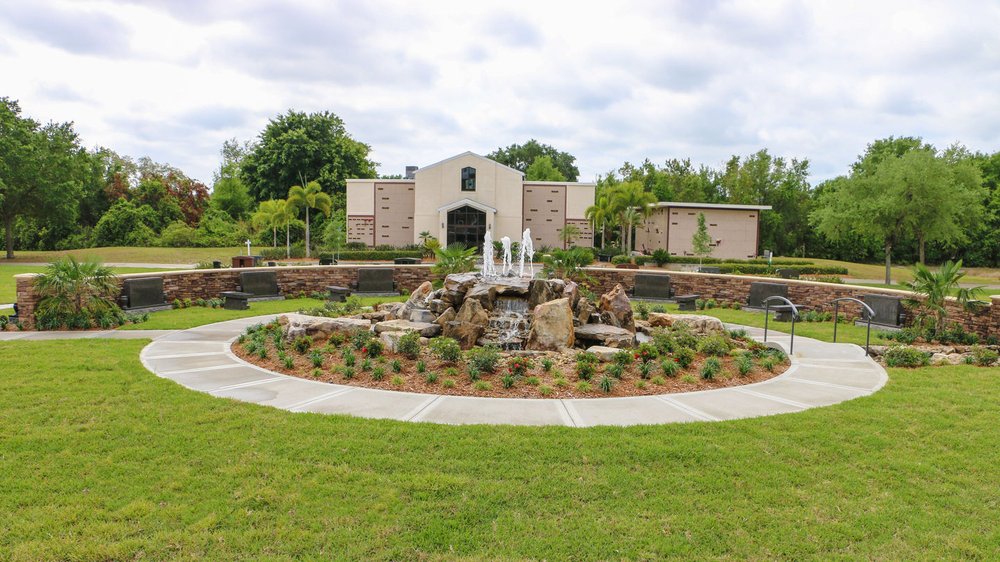 ROBERT TOALE AND SONS FUNERAL HOME AT PALMS MEMORIAL PARK - 19 Photos ...