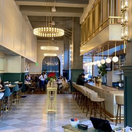 BIRDIE’S BARROOM AND KITCHEN - Updated December 2025 - 277 Photos & 145 ...