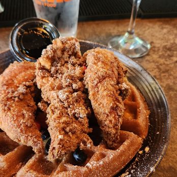 BODEGA - Updated January 2026 - 250 Photos & 236 Reviews - 1044 N High ...