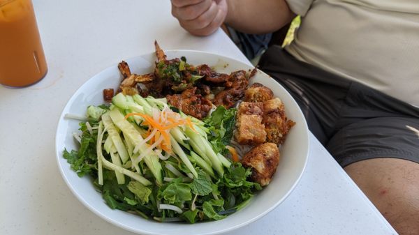 PHO 54 - Updated August 2024 - 235 Photos & 272 Reviews - 10240 ...