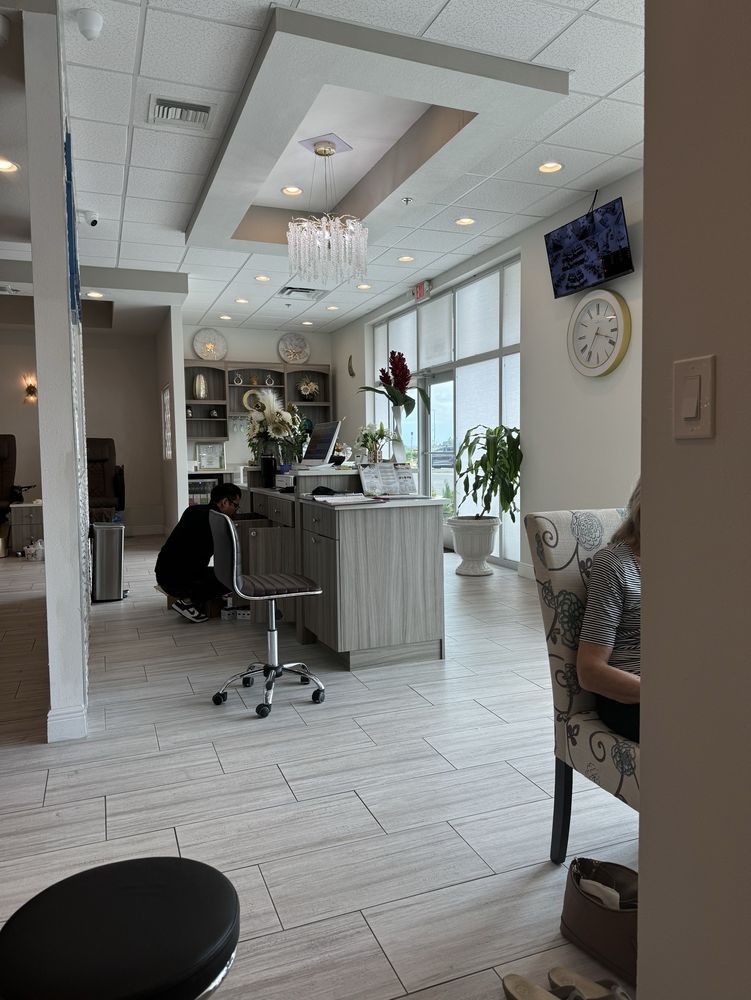5TH NAIL LOUNGE - Updated June 2026 - 10 Photos & 10 Reviews - 30913 ...