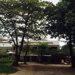 RIO INTERNATIONAL SCHOOL - Avenida Prefeito Dulcídio Cardoso 4351, Rio ...
