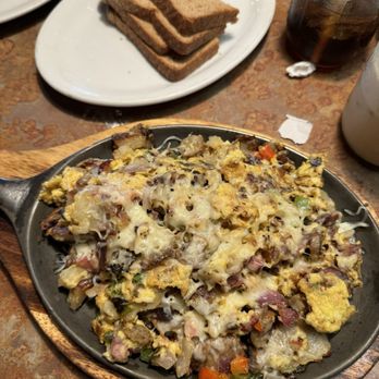 HUCKLEBERRY’S - Updated December 2024 - 1088 Photos & 1012 Reviews ...