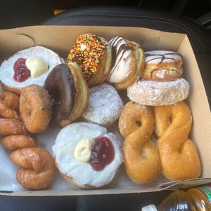 DONUT DRIVE-IN - 182 Photos & 298 Reviews - 6525 Chippewa St, Saint ...