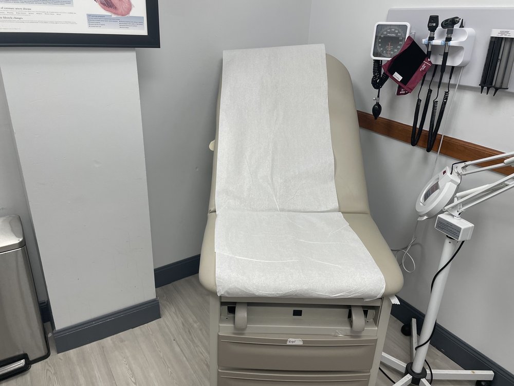 MICHAEL CORREA, MD - Updated December 2025 - 16 Reviews - 1302 ...