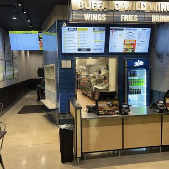 BUFFALO WILD WINGS GO - Updated January 2026 - 17 Photos & 12 Reviews ...