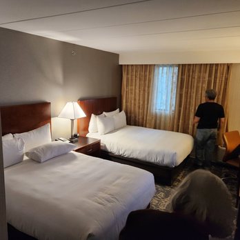 DOUBLETREE BY HILTON HOTEL BOSTON NORTH SHORE - Updated February 2025 ...