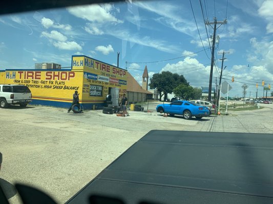 H&H TIRE SHOP - Updated July 2025 - 14 Reviews - 2511 Austin Hwy, San ...