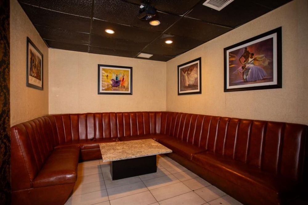 CLOUD 9 HOOKAH & KARAOKE LOUNGE - Updated June 2026 - 35 Photos - 4816 ...