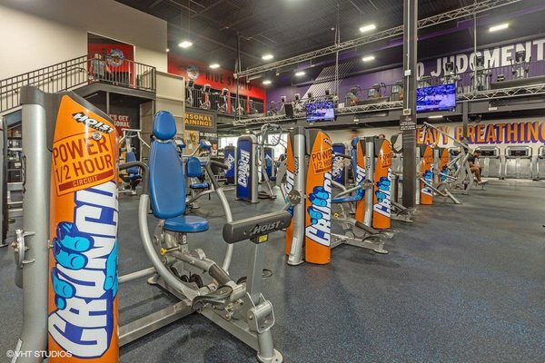 CRUNCH FITNESS - LAKELAND - Updated December 2025 - 37 Photos & 37 ...