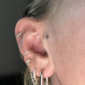 BELLA PIERCING - Updated July 2024 - 71 Photos & 32 Reviews - 159 N ...