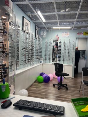 ALAMEDA FAMILY OPTOMETRY - Updated October 2025 - 13 Photos - 4501 S ...