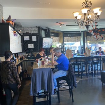 CHESTNUT STREET CAFE & EATERY - Updated February 2025 - 317 Photos ...