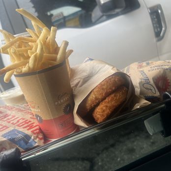 BURGERMASTER - Updated July 2024 - 411 Photos & 577 Reviews - 10606 NE ...