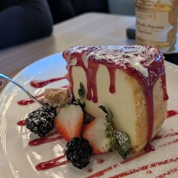 PERLA OYSTER BAR AND GRILL - Updated January 2026 - 106 Photos & 33 ...