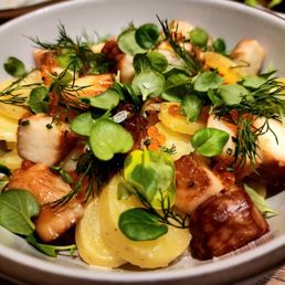 CHICKADEE - Updated August 2025 - 750 Photos & 328 Reviews - 21 Drydock ...