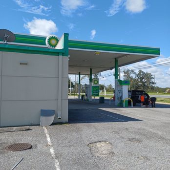 BP GAS STATION - Updated December 2025 - 6886 Suwannee Plaza Ln, Live ...
