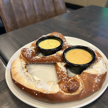 DISTRICT FORE SOCIAL - Updated December 2025 - 109 Photos & 64 Reviews ...