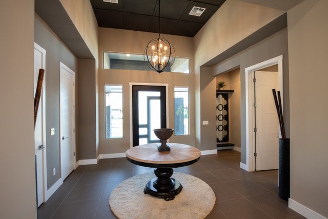 BOBBY LIEB, REALTOR - COMPASS - Updated March 2026 - 15 Photos - 5225 N ...