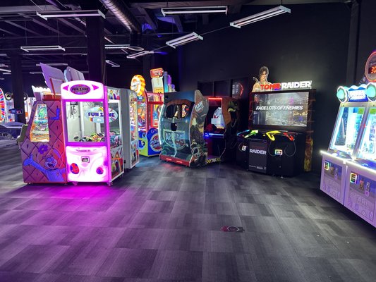 SAC TOWN FAMILY FUN MINI GOLF & ARCADE - Updated December 2025 - 105 ...