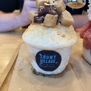 SNOWY VILLAGE - Updated June 2025 - 332 Photos & 194 Reviews - 3912 N ...