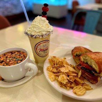 DULCE MAMI CAFÉ RIVERSIDE - Updated June 2024 - 58 Photos & 22 Reviews ...