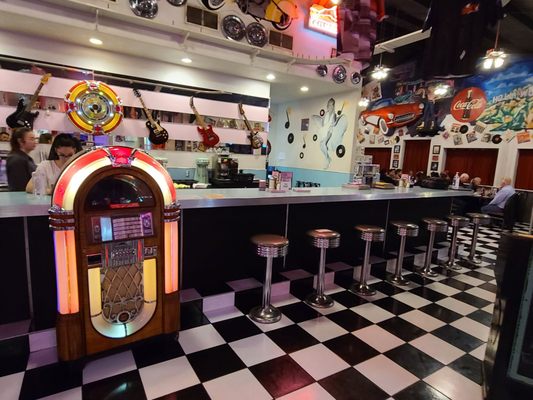 YESTERDAY’S 50’S DINER - Updated July 2025 - 173 Photos & 85 Reviews ...