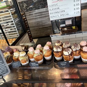 BENJI’S BAKERY & CAFE - Updated September 2025 - 424 Photos & 240 ...