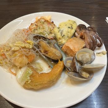 SUMO ASIAN BUFFET & GRILL - Updated August 2024 - 727 Photos & 560 ...
