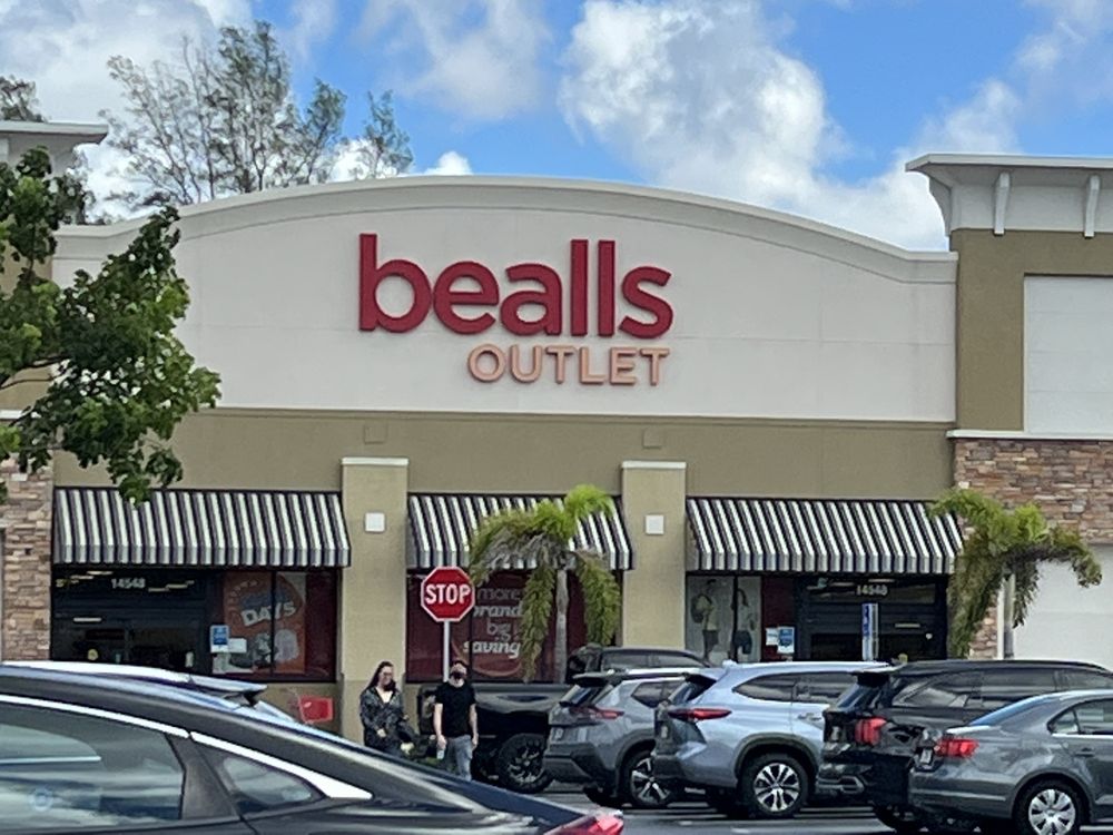 DELRAY SQUARE SHOPPING CENTER - Updated October 2025 - 4771 W Atlantic ...