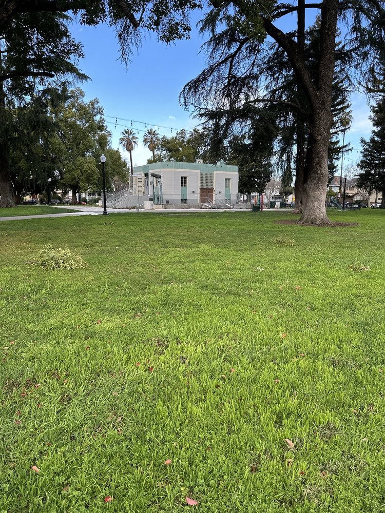 WINN PARK - Updated July 2025 - 59 Photos & 17 Reviews - 2732 P St ...