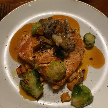 WILDFIN AMERICAN GRILL - Updated May 2025 - 405 Photos & 543 Reviews ...