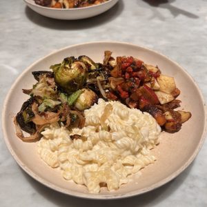 FLOWER CHILD - 755 Photos & 626 Reviews - Salad - 11721 Rock Rose Ave ...