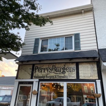 PERRYSBURGER’S - 87 Photos & 170 Reviews - 220 Louisiana Ave ...