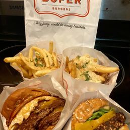 SUPER DUPER BURGERS - Updated June 2025 - 1006 Photos & 774 Reviews ...