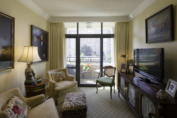 GOODWIN LIVING - Updated December 2025 - 17 Photos - 4800 Fillmore Ave ...