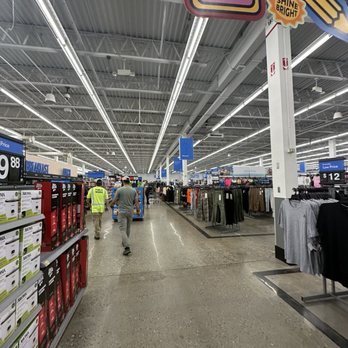 WALMART - Updated December 2025 - 101 Photos & 138 Reviews - 121 ...