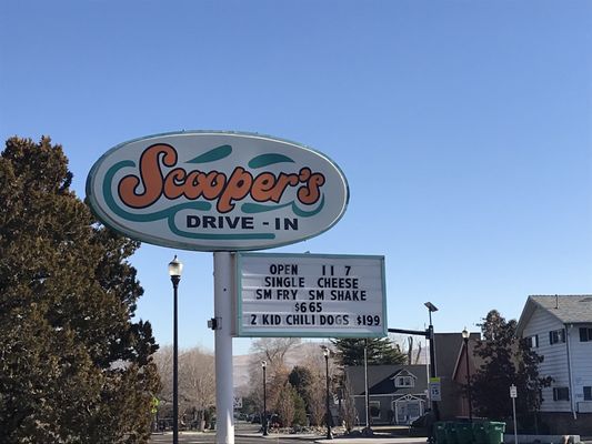 SCOOPERS DRIVE-IN - Updated October 2025 - 301 Photos & 334 Reviews ...