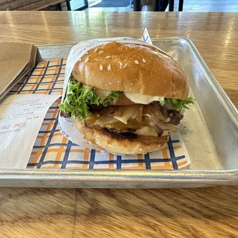 SUPER DUPER BURGERS - Updated August 2024 - 968 Photos & 737 Reviews ...