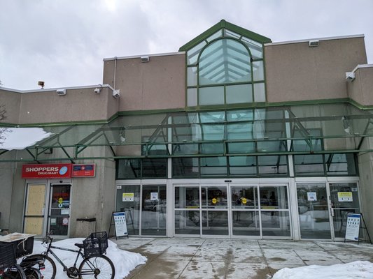 DENISON CENTRE - Updated December 2025 - 70 Photos - 1661 Denison ...