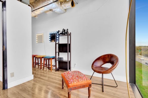 GOLD SPACE ATLANTA - Updated August 2025 - 25 Photos - 2001 Mlk Jr Dr ...