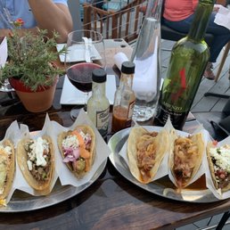 TACO Y VINO - Updated March 2025 - 439 Photos & 329 Reviews - 213 W ...