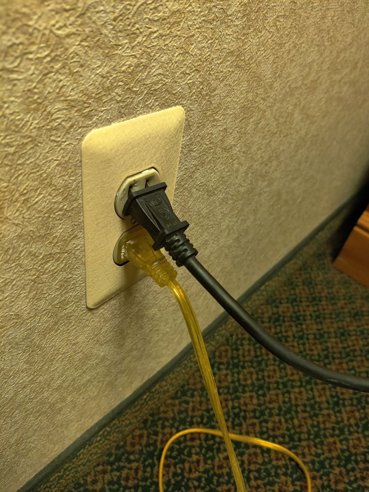 RAMADA BY WYNDHAM TRIANGLE/QUANTICO - Updated May 2025 - 39 Photos & 27 ...