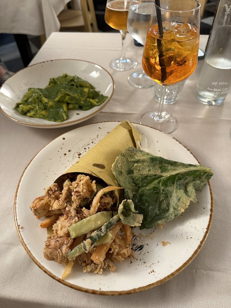 OSTERIA LE COLONNE - Updated August 2024 - 26 Photos - Piazza Invrea 3R ...