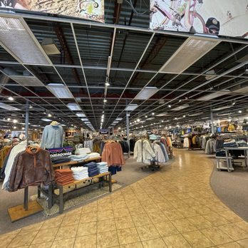 ALPINE SHOP - Updated January 2026 - 29 Photos & 85 Reviews - 440 N ...