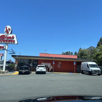 1/4 LB GIANT BURGER - Updated August 2024 - 257 Photos & 369 Reviews ...