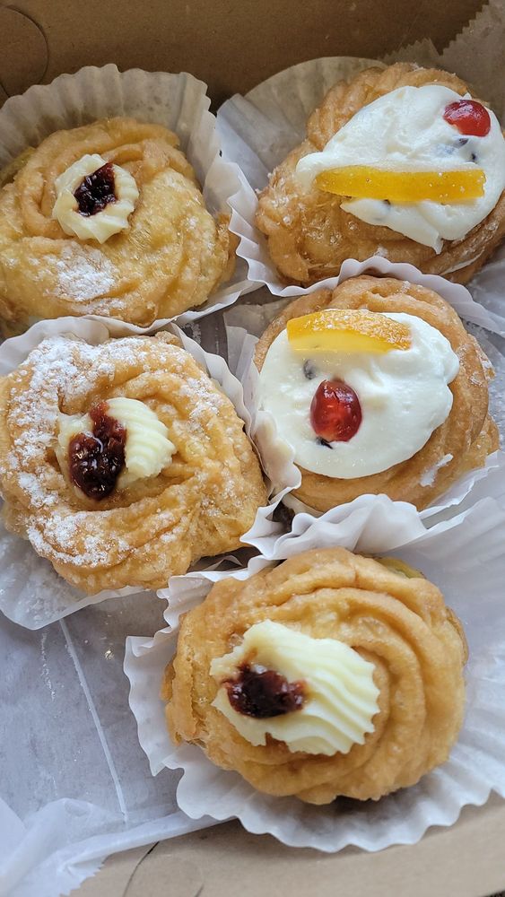 CAFE PICCOLO PASTRY & BAGELS - Updated May 2025 - 53 Photos & 31 ...