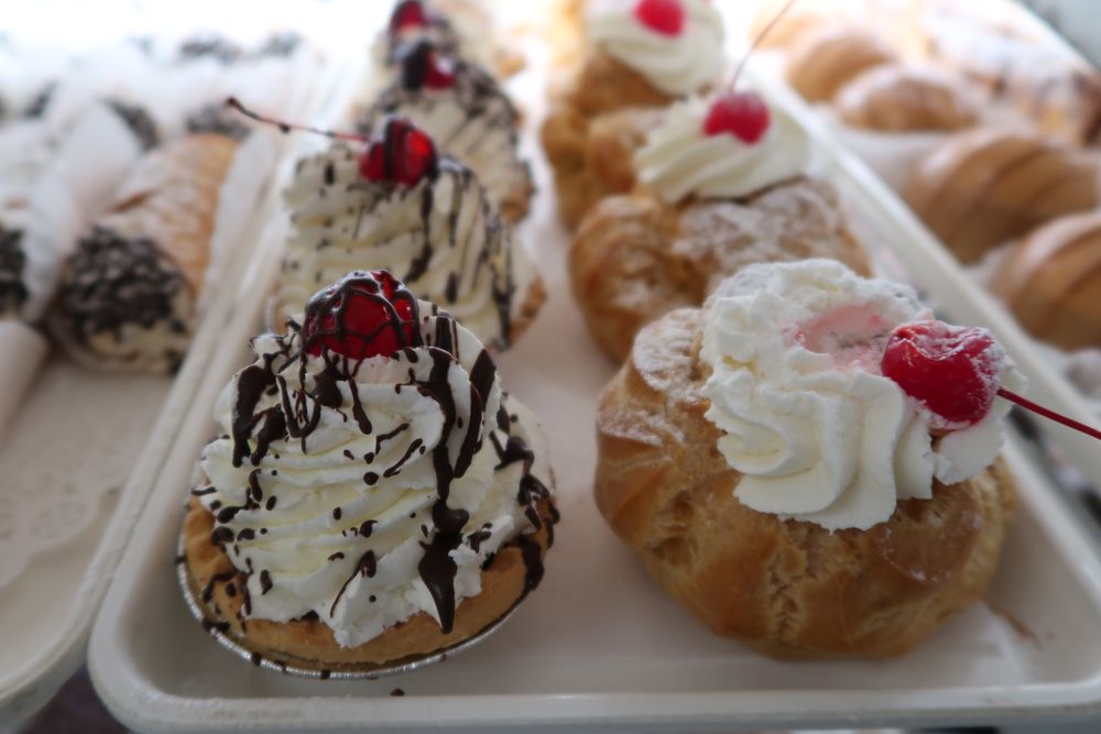 CALVITTO’S PIZZA & BAKERY - Updated January 2026 - 76 Photos & 51 ...