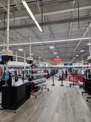 VALUE VILLAGE - Updated November 2025 - 51 Photos & 61 Reviews - 10121 ...