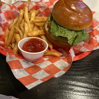 VIBEZ BAR & GRILL - Updated September 2025 - 55 Photos & 28 Reviews ...